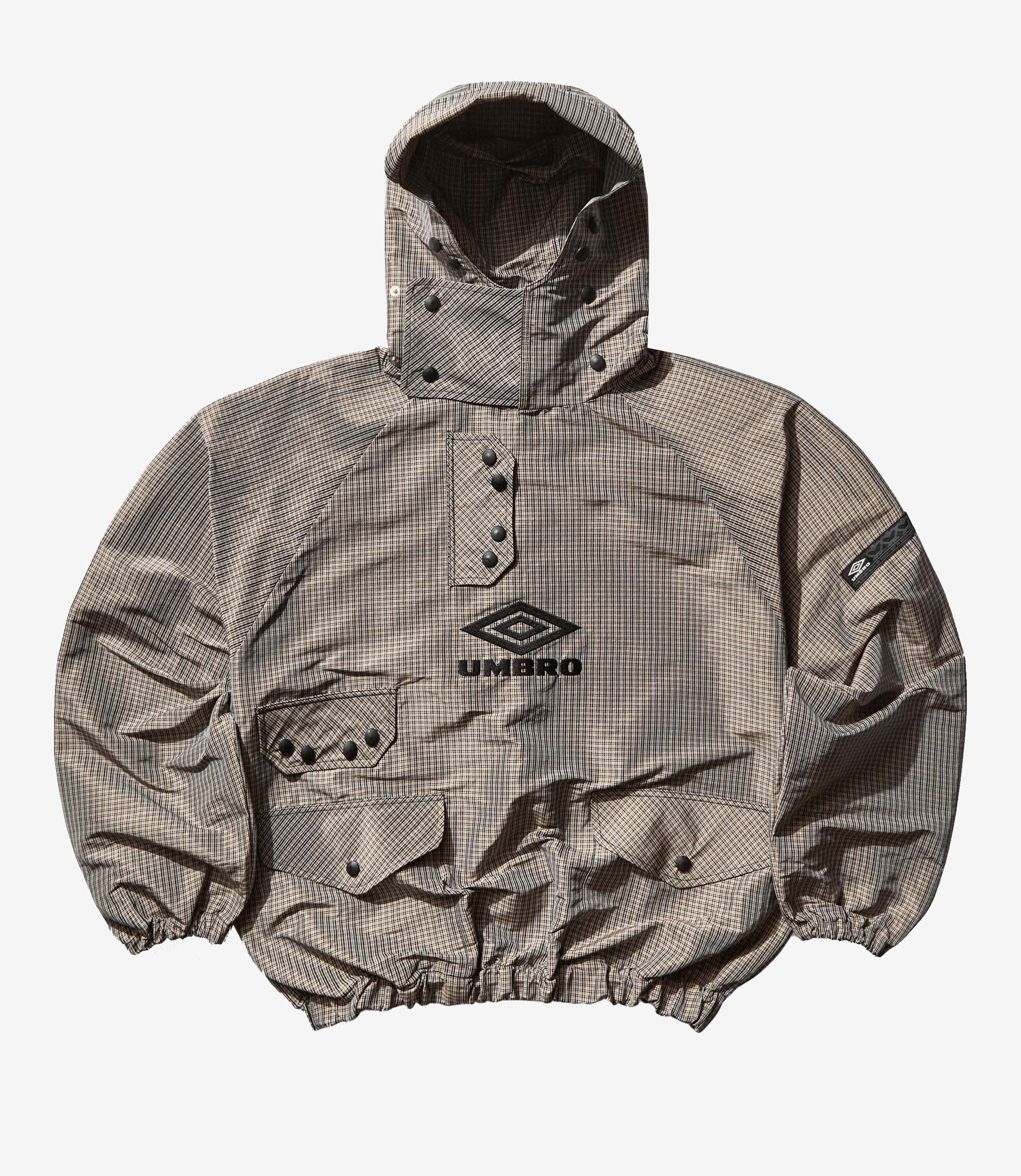 Shop Umbro Smock Check Anorak Beige Black at itk online store