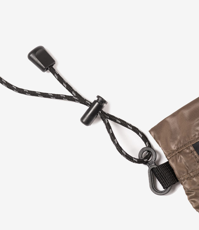 Shop Gramicci Micro Ripstop Sacoche Taupe at itk online store