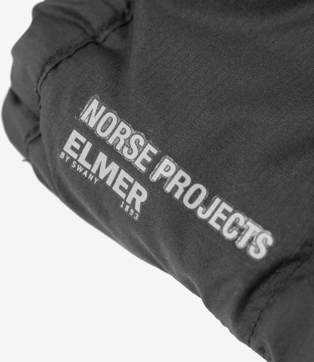 Shop Norse Projects x Elmer Pertex Quantum Insulated Glove Black at itk ...